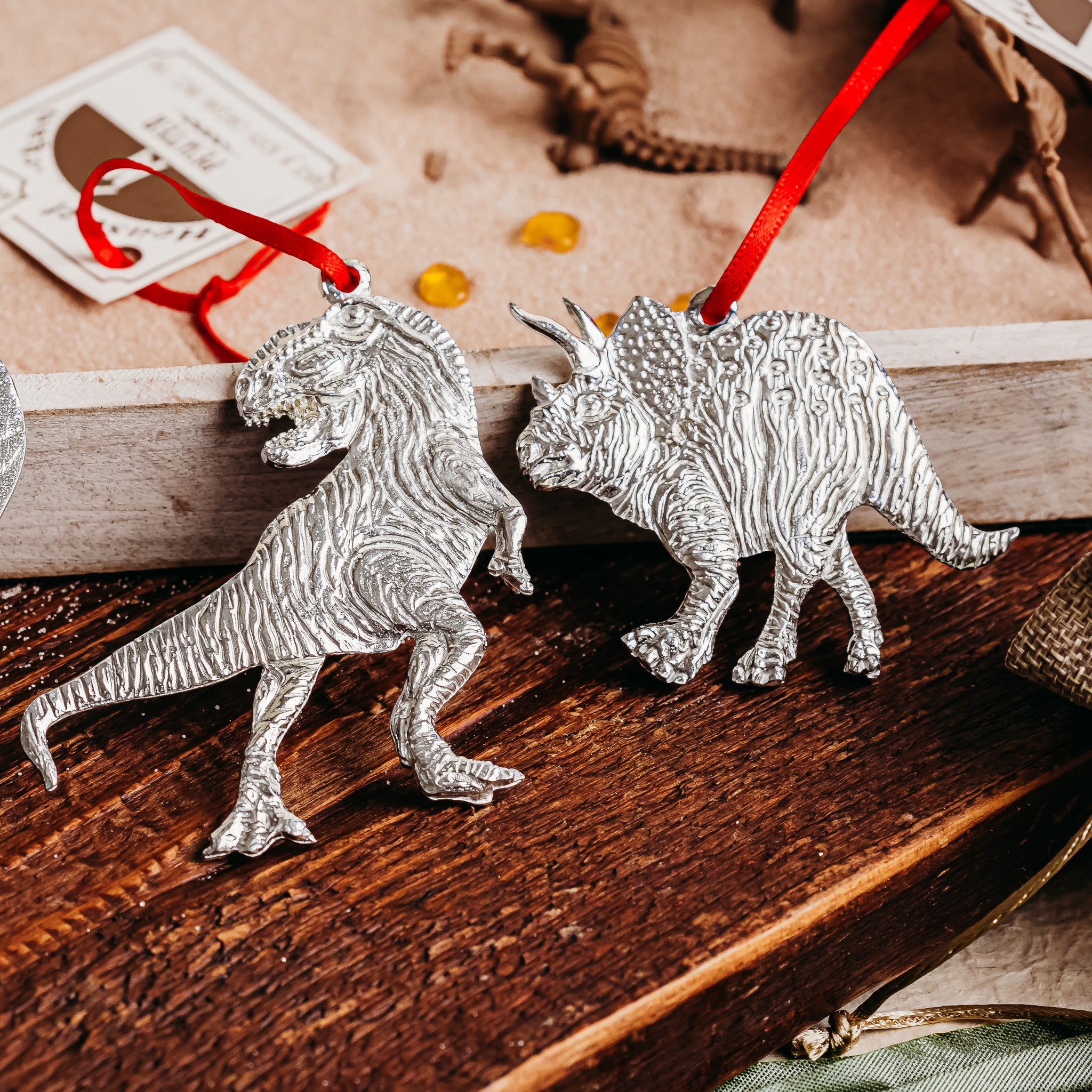 Dinosaur Gifts - Trex - Triceratops - Megalodon Tooth - Christmas Orna ...